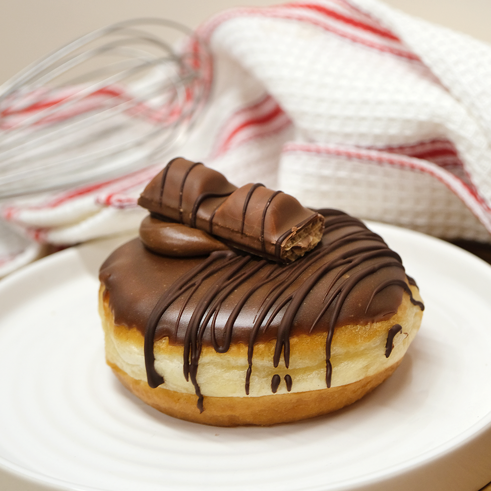 Order Kinder Bueno Doughnuts – Crazydayzdoughnuts